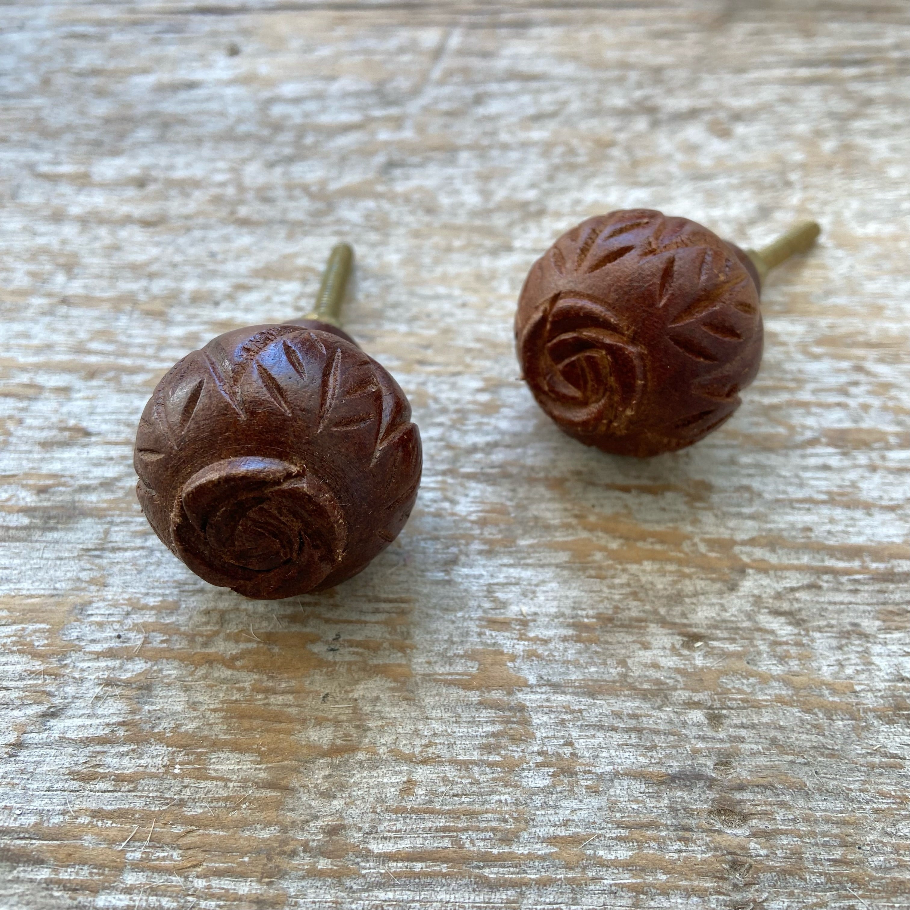 Knob: Wood Carved Rose - Brown – TIN BARN MARKET