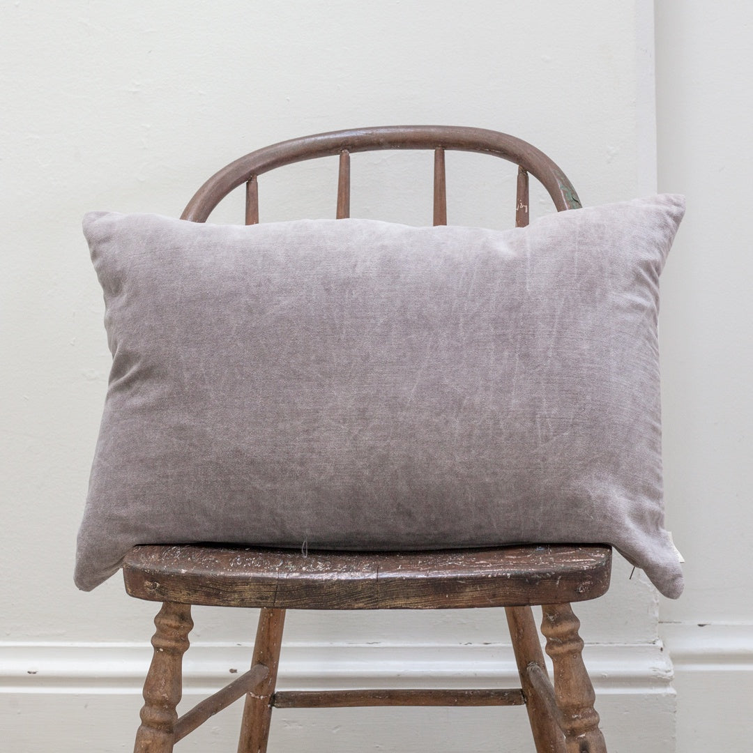 Vera Velvet Pillow – TIN BARN MARKET